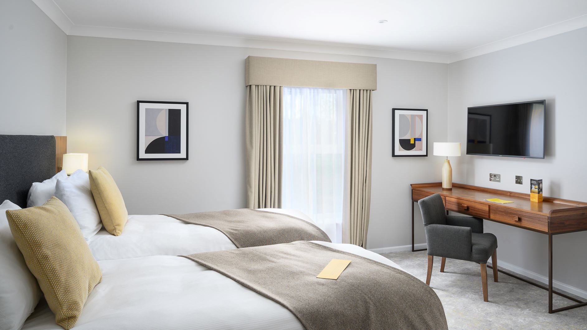 Rooms - voco Oxford Spires